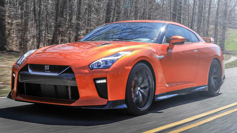 2017 Nissan GT-R gives Godzilla a meaner face, more bite | Hyundai ...