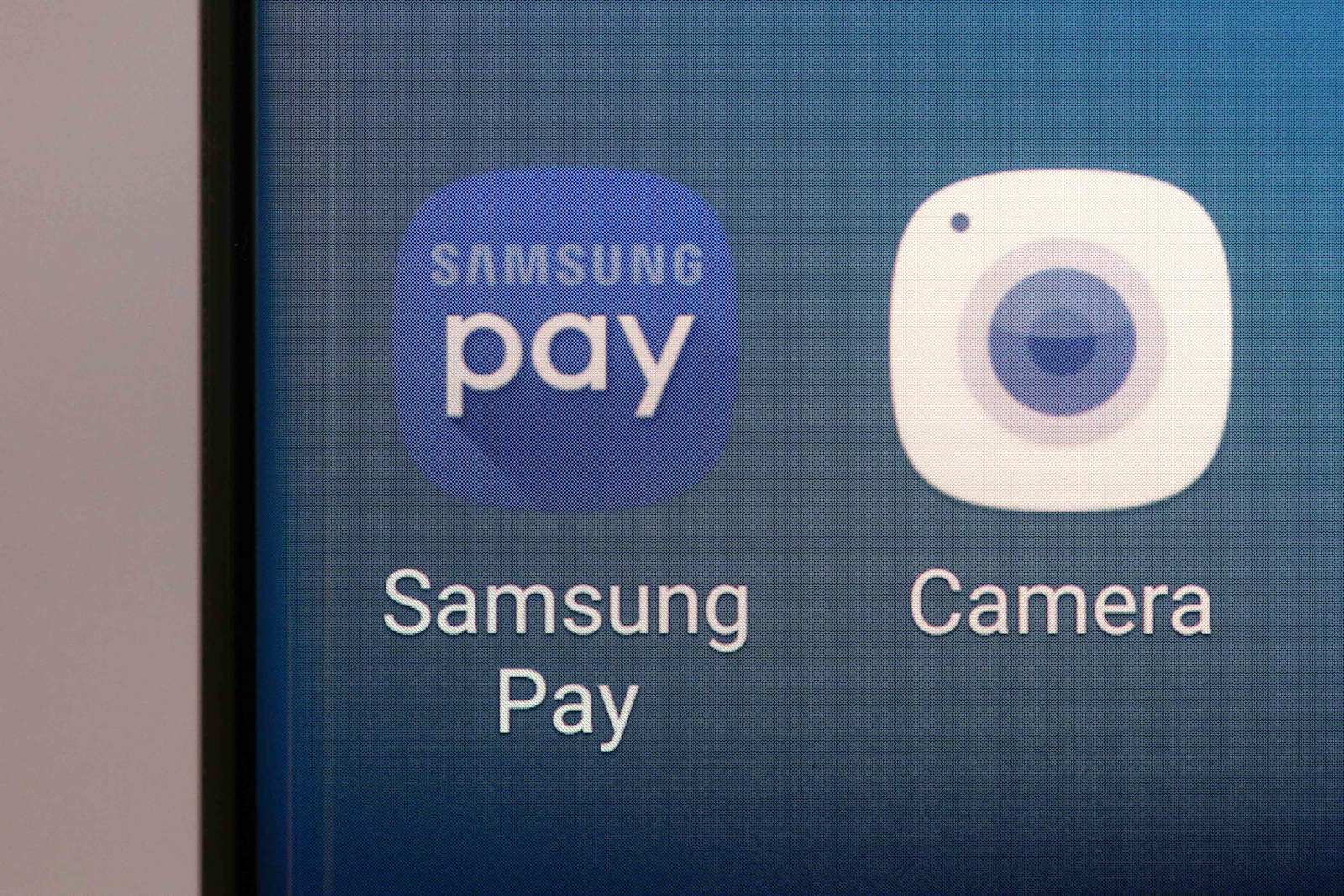 Samsung Pay now supports HSBC and M&S Bank cards in the UK ...