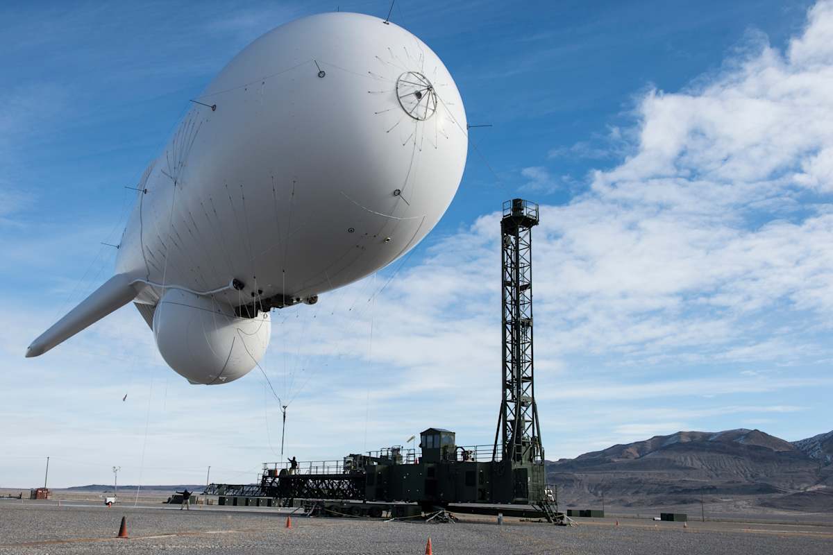 Runaway blimp prompts the US to freeze a missile defense program
