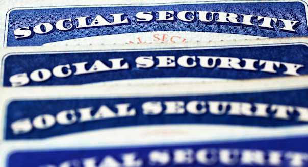 Social Security Returns to Snail Mail for Some Statements - AOL