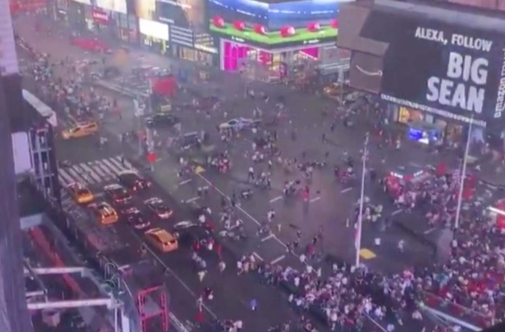 Times Square panic: Video shows stampede as crowd mistakes motorcycle ...