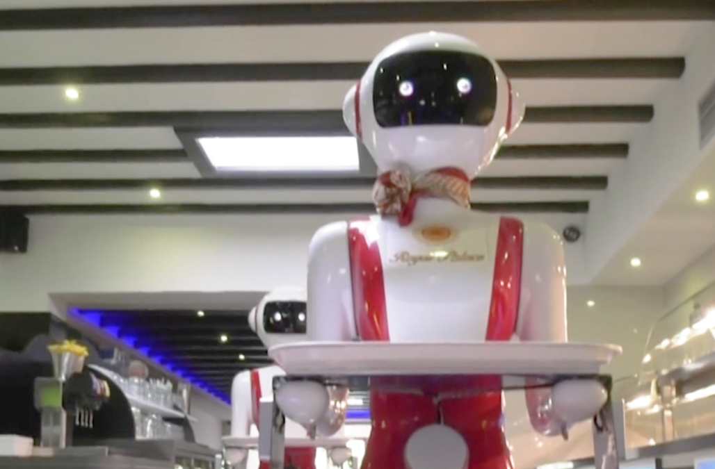 Dutch restaurant experiments with using robot waiters