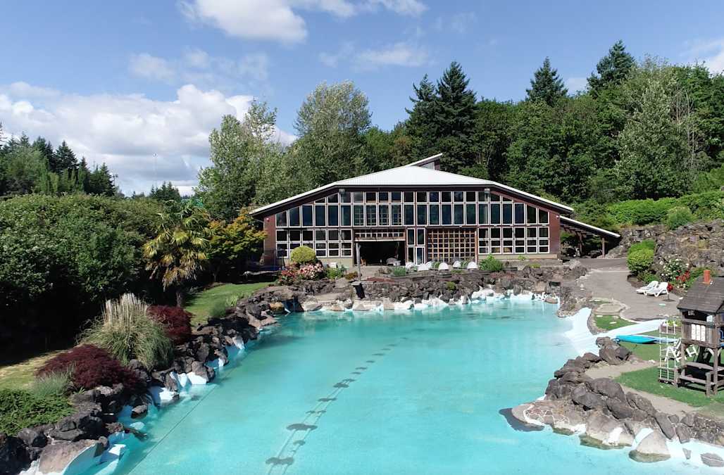My Unique House: This home has 7 waterfalls and the coolest outdoor ...