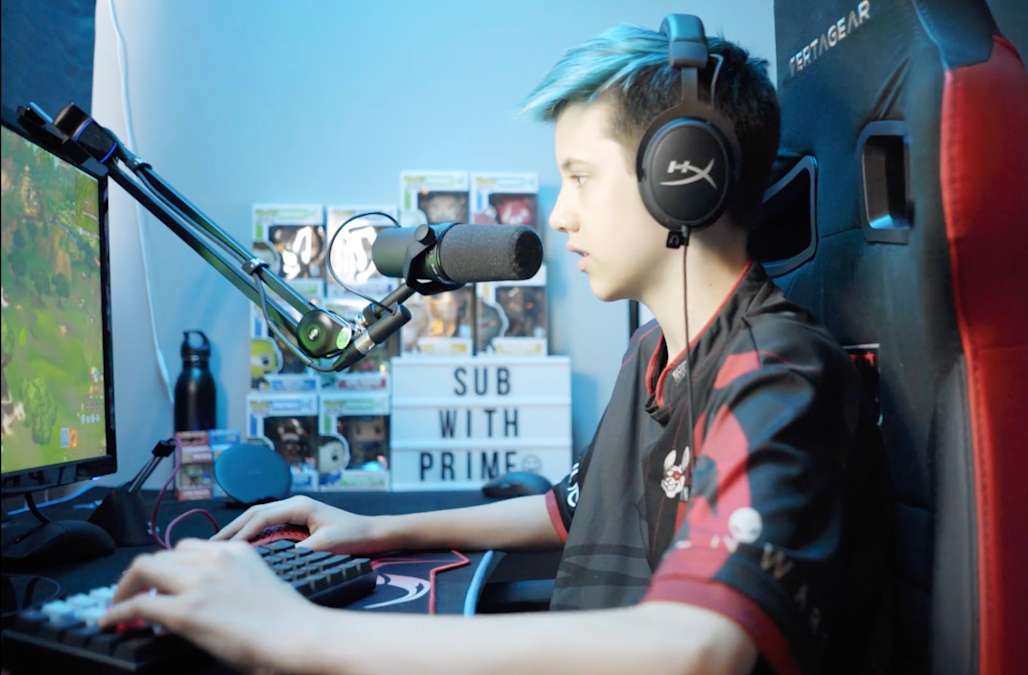 Meet the 15-year-old Fortnite player taking thousands of dollars home ...