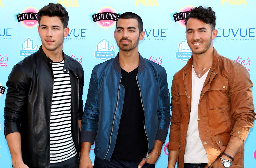 Jonas Brothers resurrect their Instagram account - AOL Entertainment