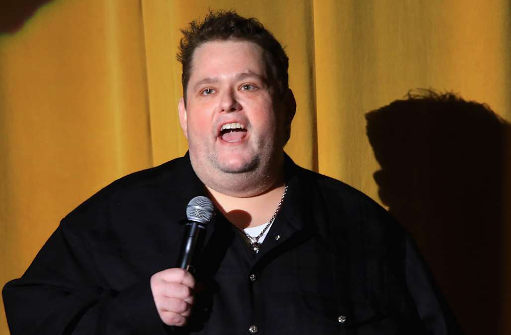 Comedian Ralphie May has died at 45 - AOL