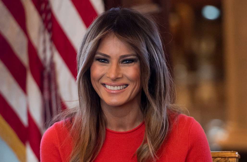 Melania Trump is a dream in form-fitting denim outfit for White House ...