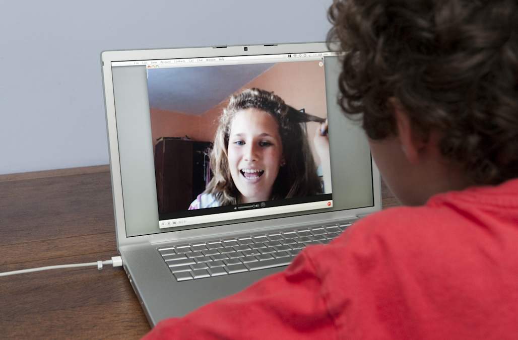 Skype co-founder launches ultra-private messaging, with video
