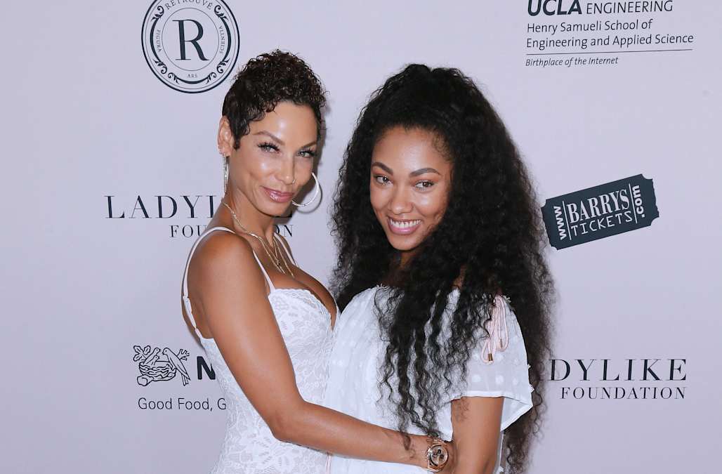 Eddie and Nicole Murphy's daughter, Bria, is all grown up! - AOL
