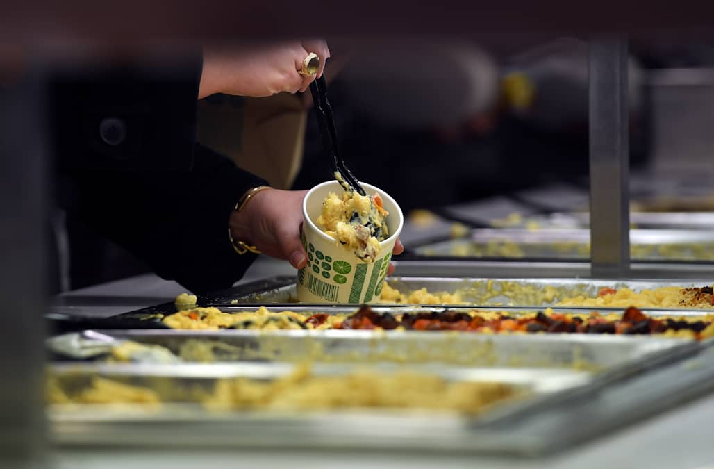 New York Post story on homeless man at buffet draws backlash: 'One of ...