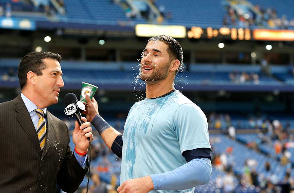 'Real Fan Life' with Ben Lyons: Wedding planning with Evan Longoria - AOL