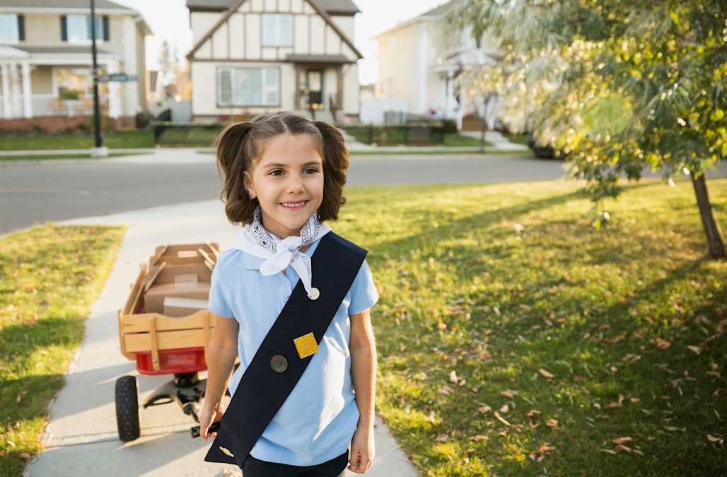 Girl Scouts fight cybercrime with new cybersecurity badge - AOL
