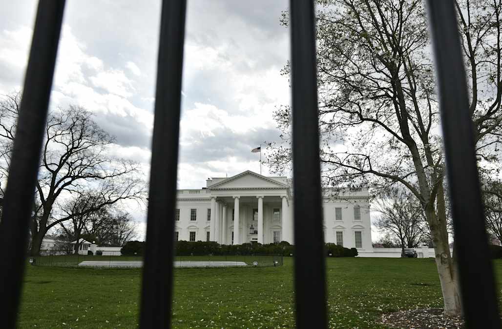 Intruder carrying backpack arrested after breaching White House grounds