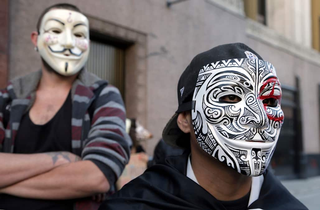 Activist hackers battle Islamic State in cyberspace - AOL
