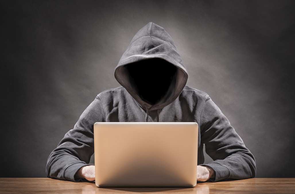 This terrifying video shows how easily teens fall for Facebook ...