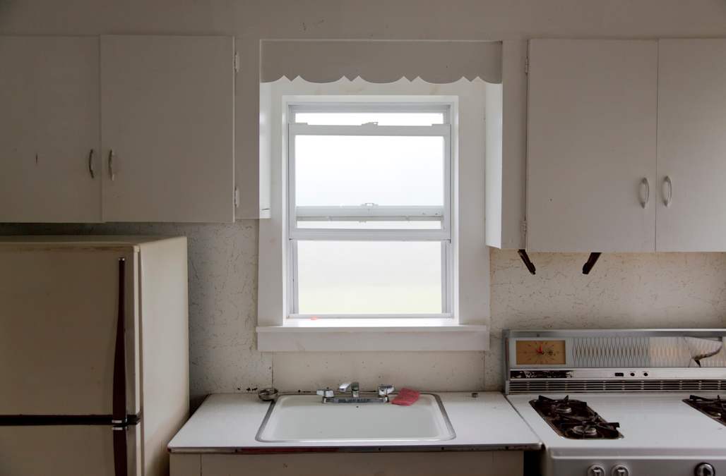 Couple transforms 40-square-foot kitchen into dream space - AOL