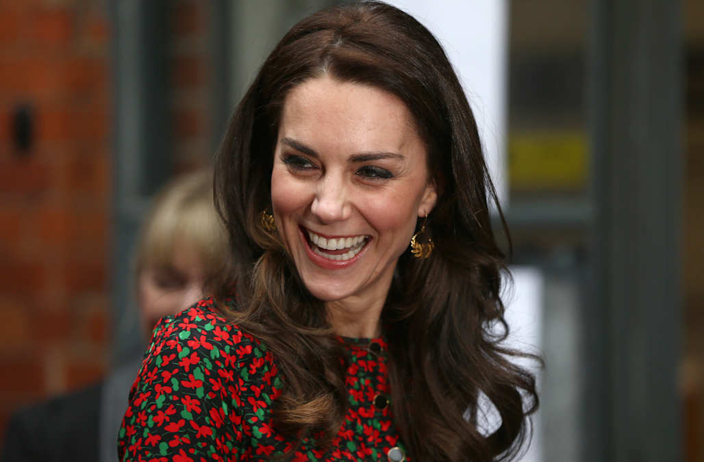You can apply to be Kate Middleton's royal assistant - AOL