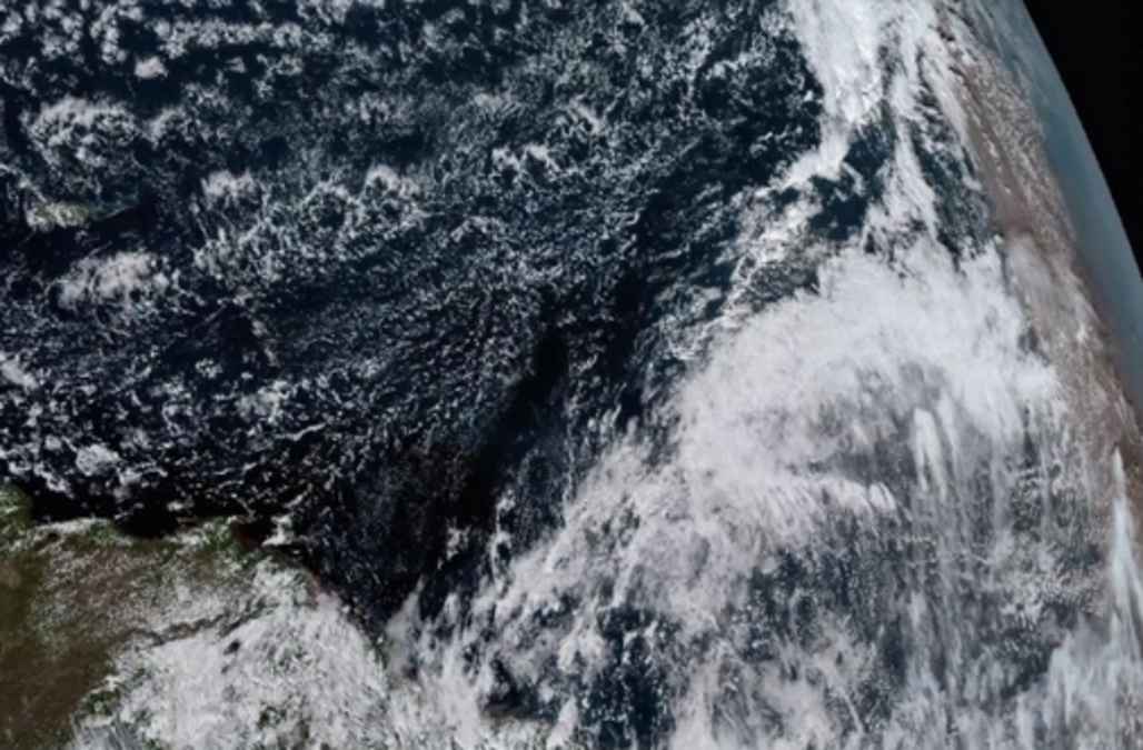 New high-resolution weather images from space will blow your mind - AOL