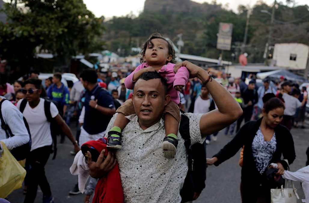 Hundreds in new U.S.-bound migrant caravan cross into Guatemala - AOL