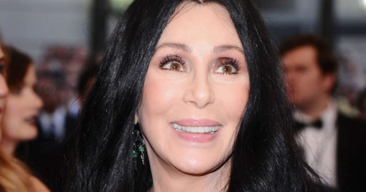 cher-age-singer-reveals-her-timelessness-comes-from-mom-huffpost-canada