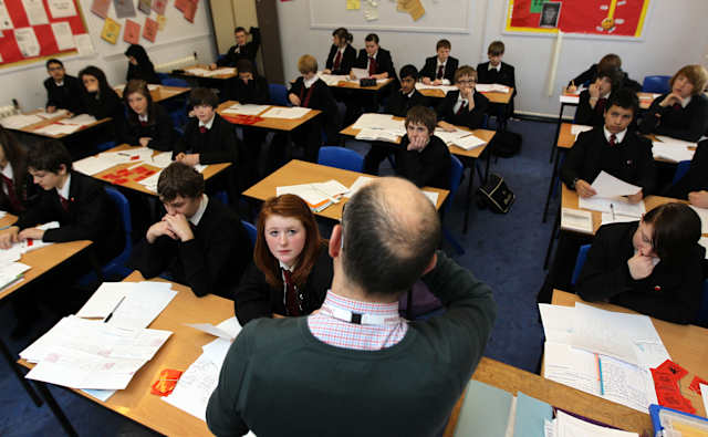 Scotland’s teachers work longer hours than international average